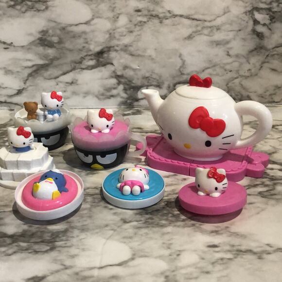 Hello Kitty | Toys | Hello Kitty Tea Set | Poshmark
